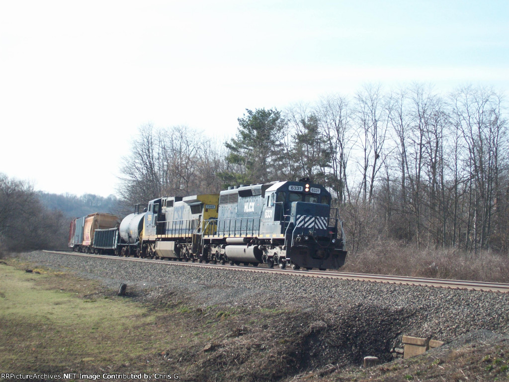 HLCX 6331 and CSX 7355 Lead CSX Q382